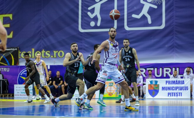 U-BT Cluj-Napoca rămâne fără înfrângere în Conferința A - Baschet.ro ...