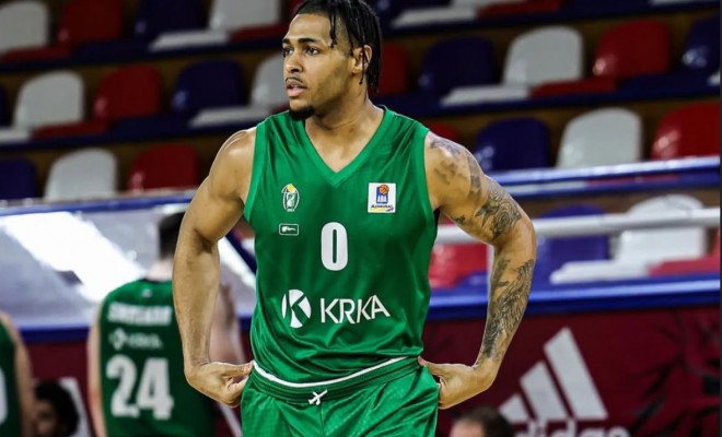 SCM Craiova l-a semnat pe Kendall Robinson, care în sezonul precedent a ...